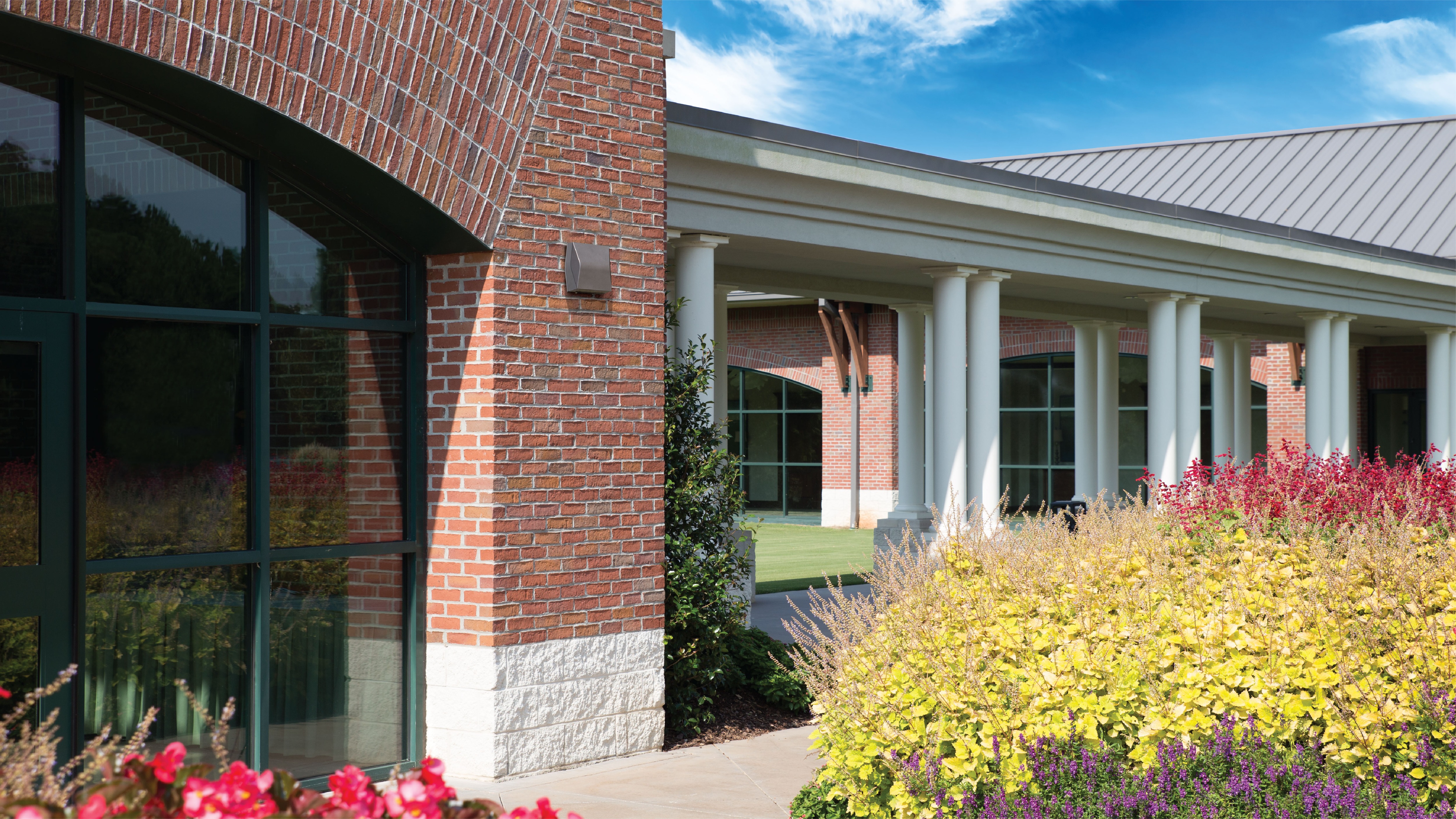 Outdoor Area Lighting - Lumark | Cooper Lighting Solutions