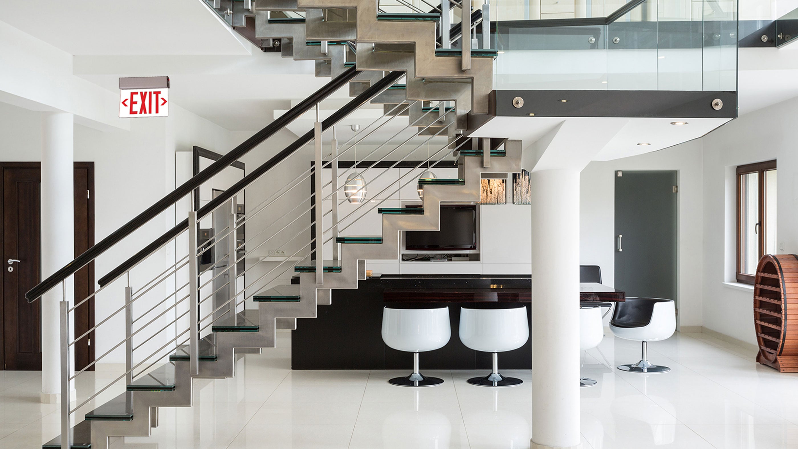 Egress Lighting - LED Emergency Lighting | Cooper Lighting Solutions